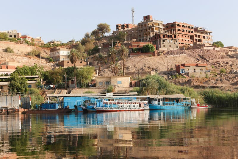 Beautiful lake editorial photo. Image of lake, river - 110554321