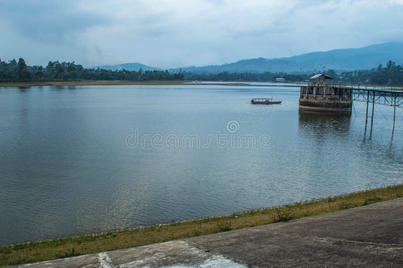 Beautiful Lakeside View in the Evening Stock Image - Image of field ...