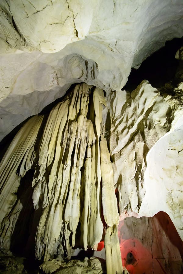 Beautiful limestone caves stock image. Image of beautiful - 151583501
