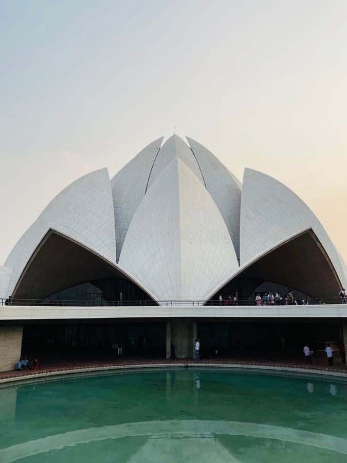 Beautiful Lotus Temple with the Refection on a Pond Editorial ...