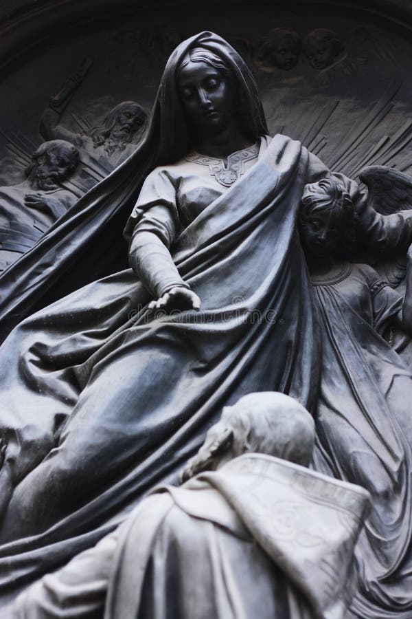 Beautiful View Marble Statue in the Necropolis Editorial Image - Image ...