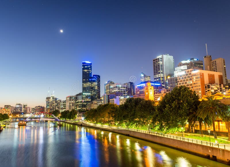 Beautiful Melbourne Sunset Skyline with Yarra River Reflections Stock ...
