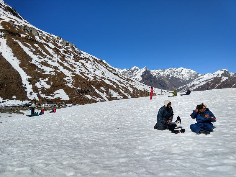 Snow clad Himalayas! editorial stock image. Image of clad - 130465344