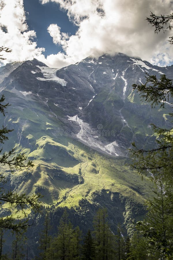 Beautiful mountain valley stock photo. Image of road - 82582288