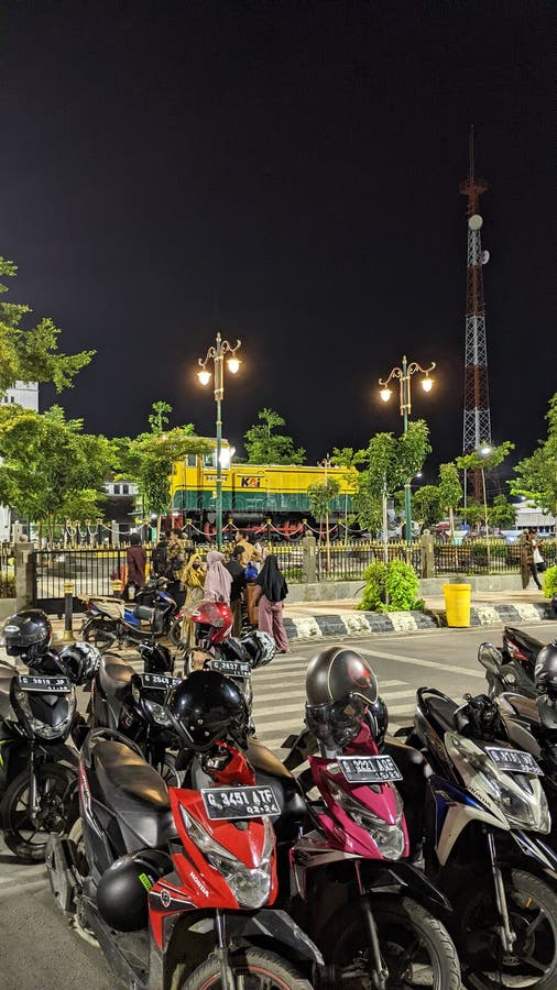 Beautiful Night and Its so Crowded Editorial Stock Image - Image of ...