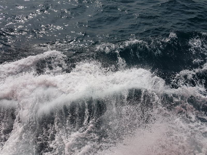 Beautiful Ocean Splashing Waves in the Middle of the Ocean Stock Photo ...