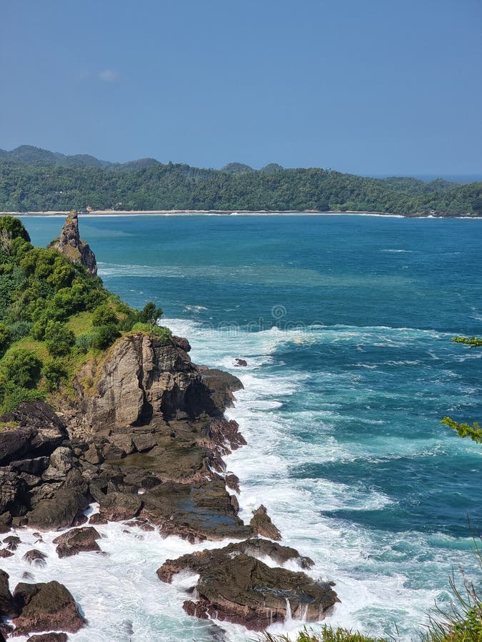 Beautiful Ocean Under Blue Sky and Shining Sun Stock Image - Image of ...