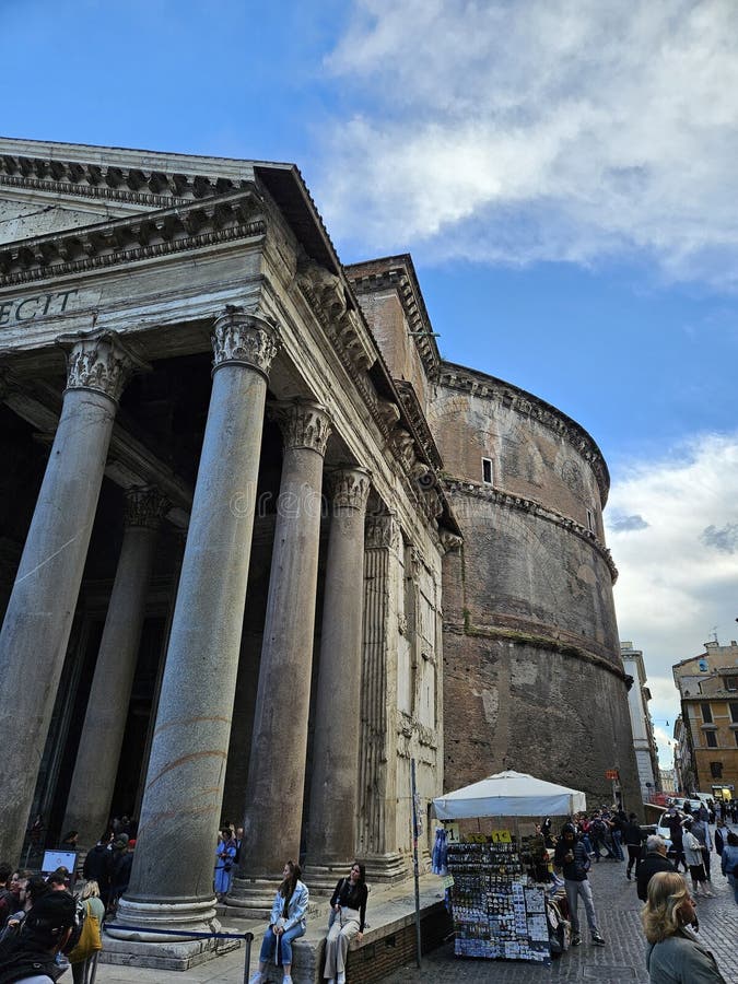 The Beautiful Pantheon in Rome Italy Editorial Photo - Image of ...