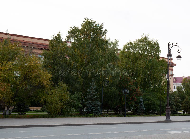 A Beautiful Path on the Central Square of the City of Tyumen in Autumn ...