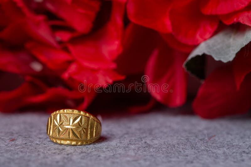 Beautiful Patterned Gold Ring, Thai Style Stock Image - Image of ...