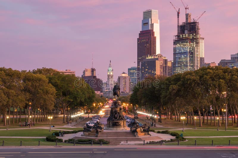Beautiful Philadelphia Skyline at Sunset Stock Image - Image of parkway ...