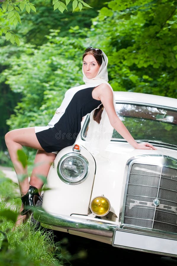 Beautiful Pin-up Girl Picture. Image: 9866337