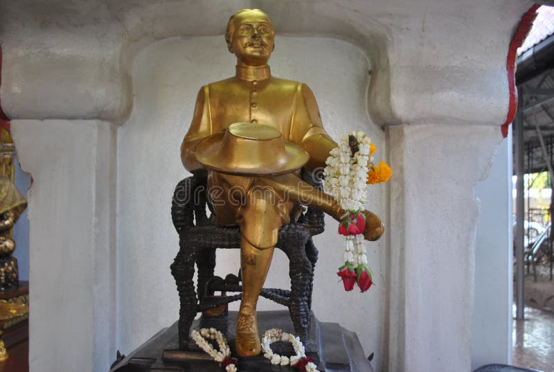 Beautiful Rama 5 Gold Statue King of Thailand Stock Image - Image of ...