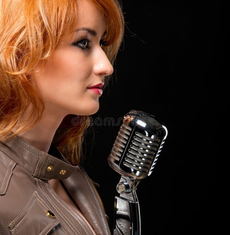 Beautiful Redhead Singer Picture. Image: 19872927