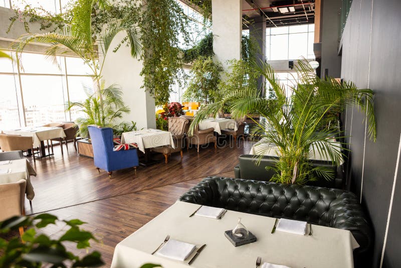 Beautiful Restaurant Interior Editorial Photo - Image of celebrate ...