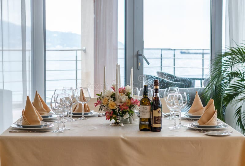 Beautiful Restaurant Interior Table Decoration Stock Image - Image of ...