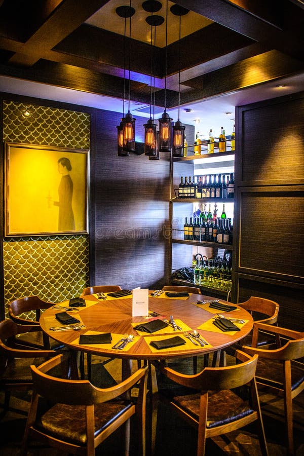 Beautiful Restaurant Interior Design with Table Seating and Lighting ...