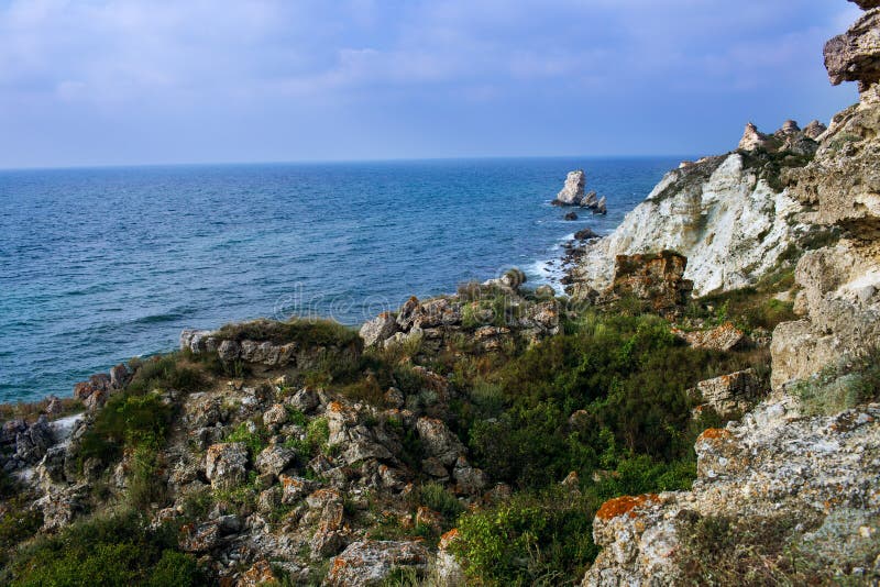Beautiful rocky sea coast stock image. Image of idyllic - 32847225