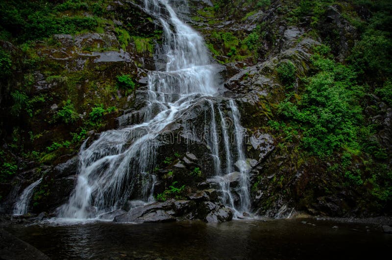 Beautiful Scene of the Waterfall between Rocks of Flood Falls Hope in ...
