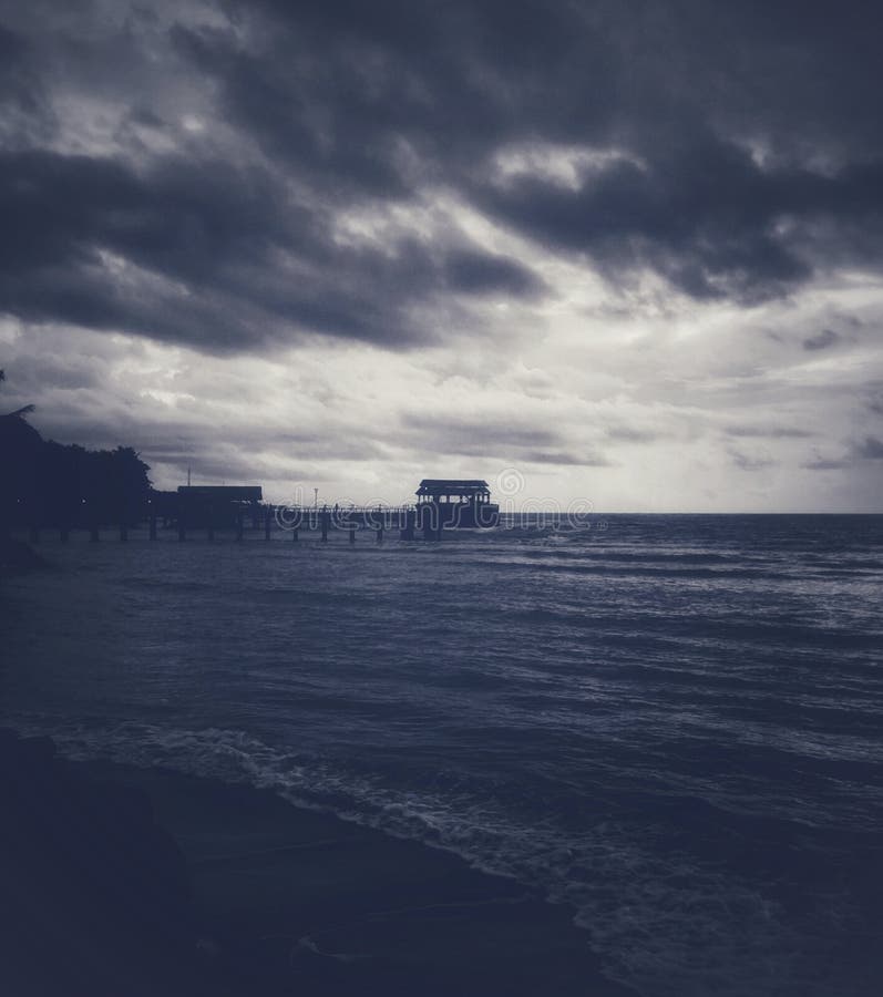 The Beautiful Scenery of the Dock at Night Stock Image - Image of waves ...