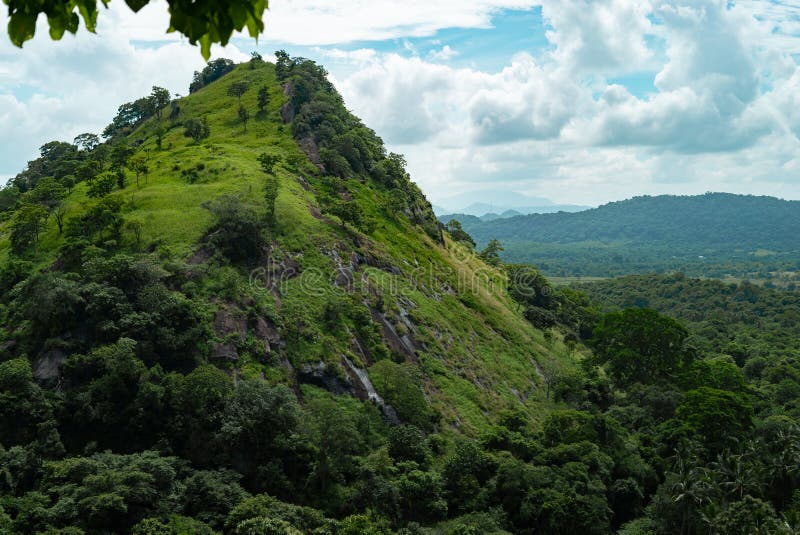 Beautiful Scenery of Mountains in Central Sri Lanka Stock Photo - Image ...