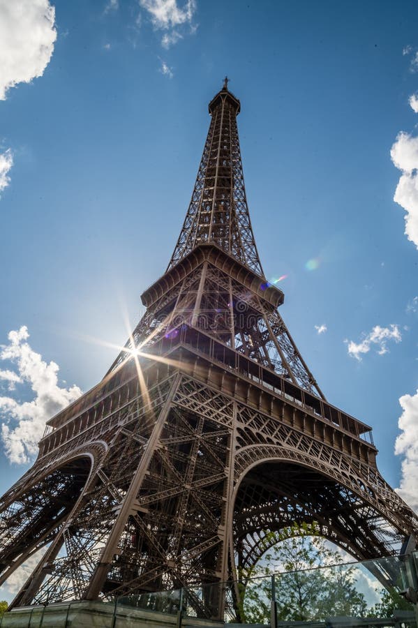 Beautiful Scenes Around Eiffel Tower in Paris Editorial Stock Image ...