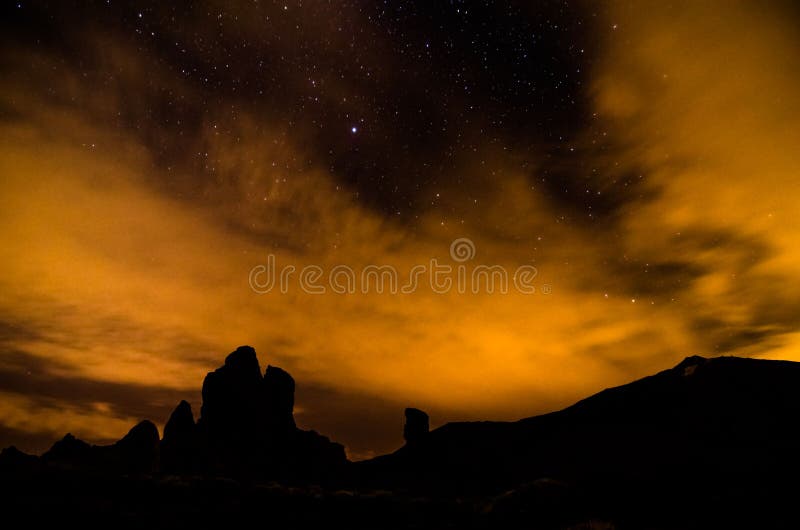 Starry Sky and Orange Sunset Summer Night Cloudy Seascape Nature ...
