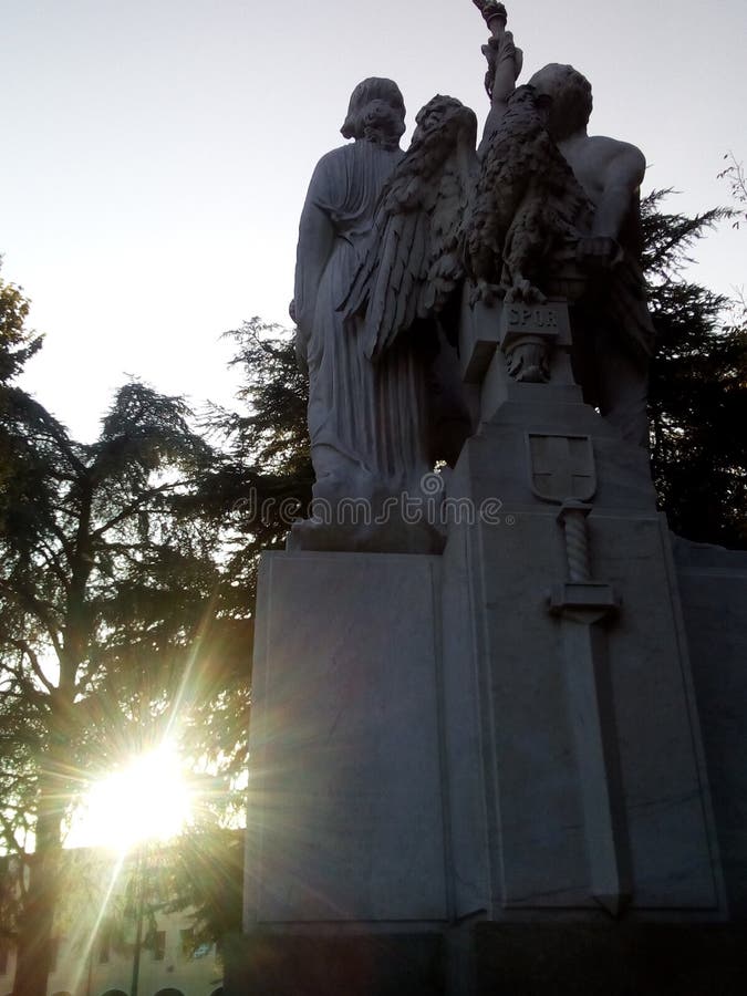 Sunset on an Ancient Statue Stock Image - Image of passing, sunset ...