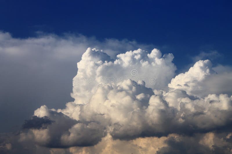Beautiful Sky with Dynamic Clouds Stock Image - Image of storm, blue ...