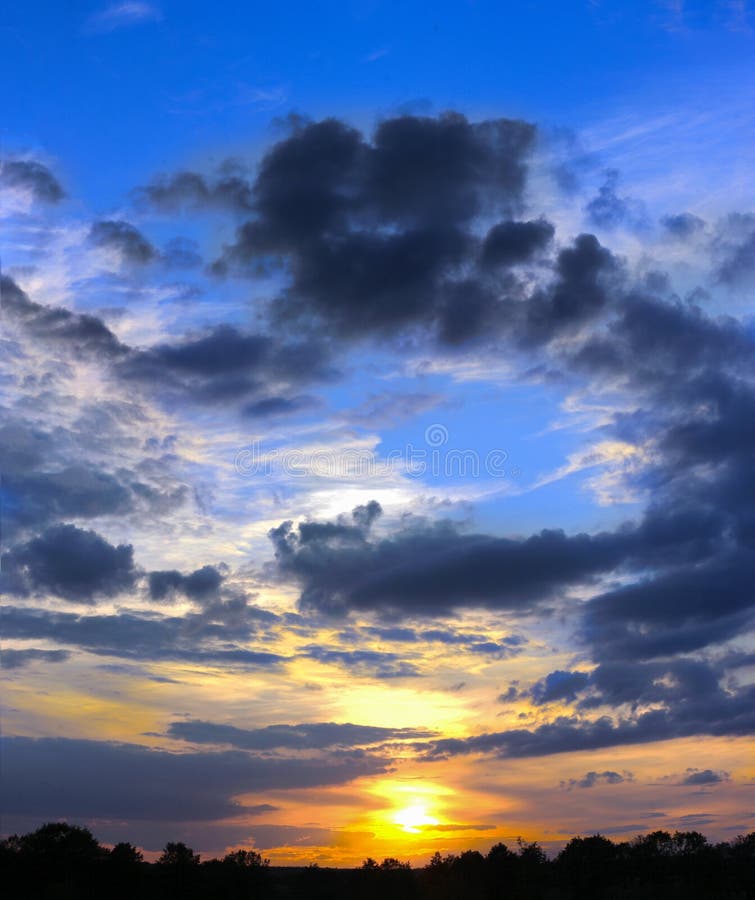 256 Shaft Sunlight Clouds Stock Photos - Free & Royalty-Free Stock ...