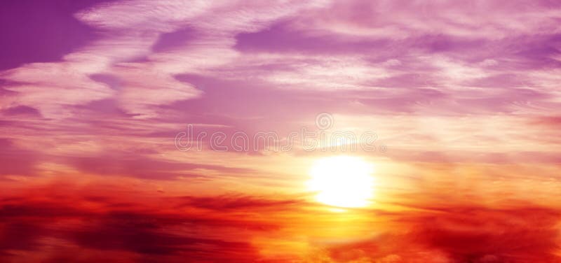 Beautiful Sky at Sunset Time. Horizontal Backdrop with Dramatic Sunset ...