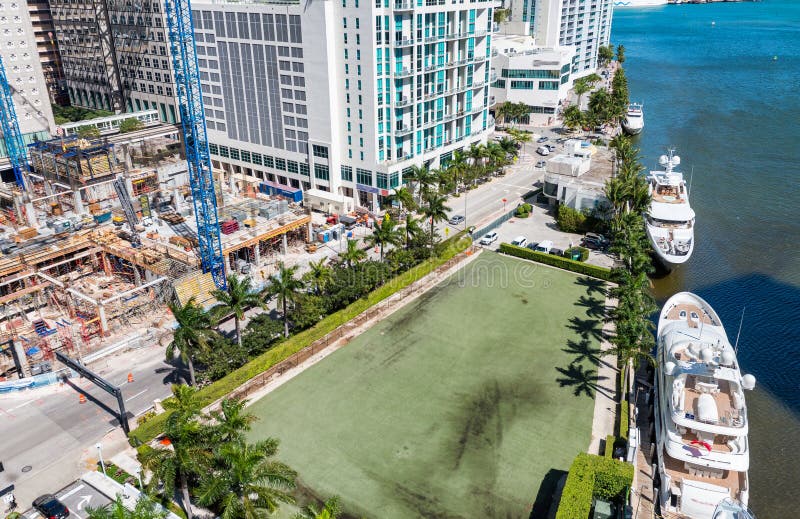 Beautiful Skyline of Downtown Miami. Buildings and Skyscrapers Stock ...