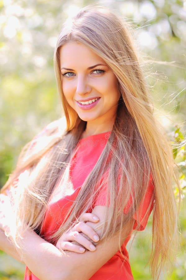 Beautiful Smiling Woman Outdoor Portrait Stock Photo - Image of fashion ... Beautiful Smiling Woman Outdoor Portrait Stock Photo - Image of fashion ...