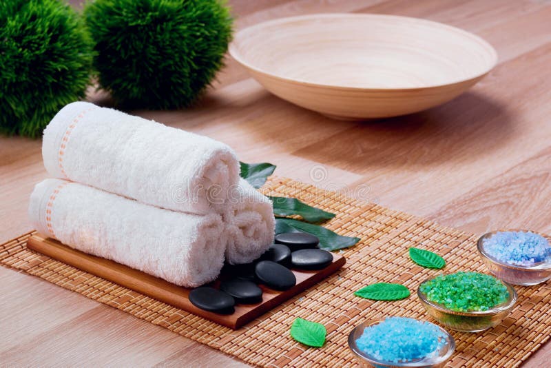 Beautiful Spa and Wellness Setting Composition on Massage Table in ...