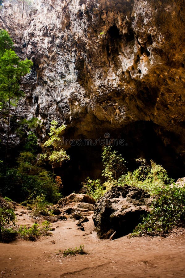 338 Beautiful Stone Cave Above Light Stock Photos - Free & Royalty-Free ...
