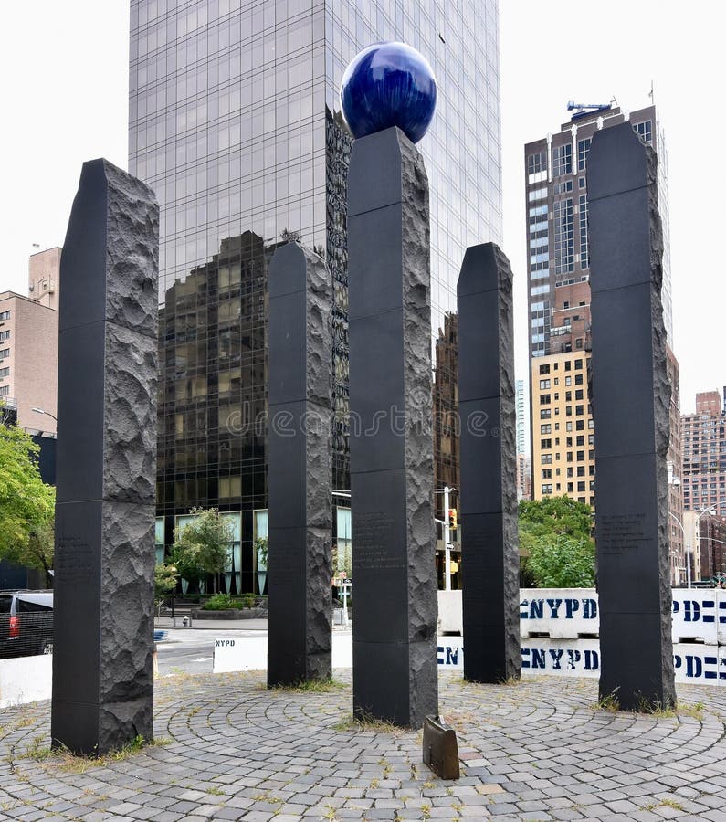 Beautiful Stone Monument in New York City Editorial Image - Image of ...