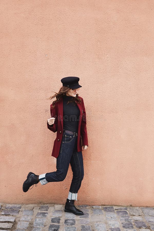 Beautiful and Stylish Girl, in Cap, Coat and Sunglasses, Posing in ...