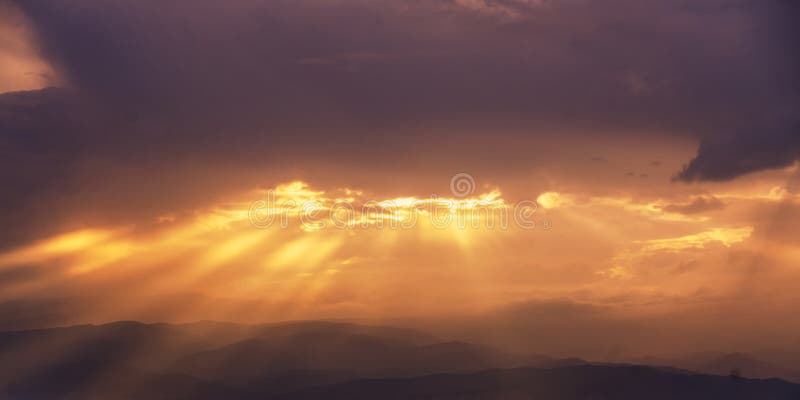 Beautiful Summer Mountain Landscape, Clouds and Sun Rays at Bright ...