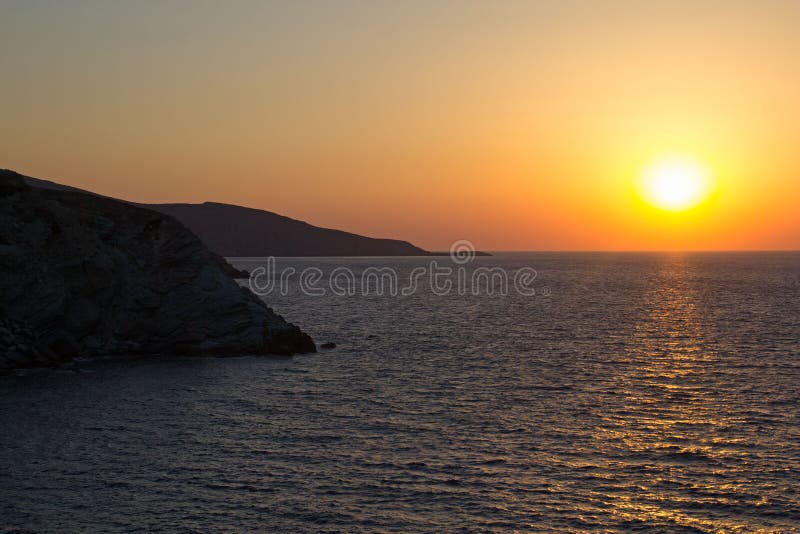 Beautiful Sun Setting/rising Over Sea Horizon Stock Photo - Image of ...