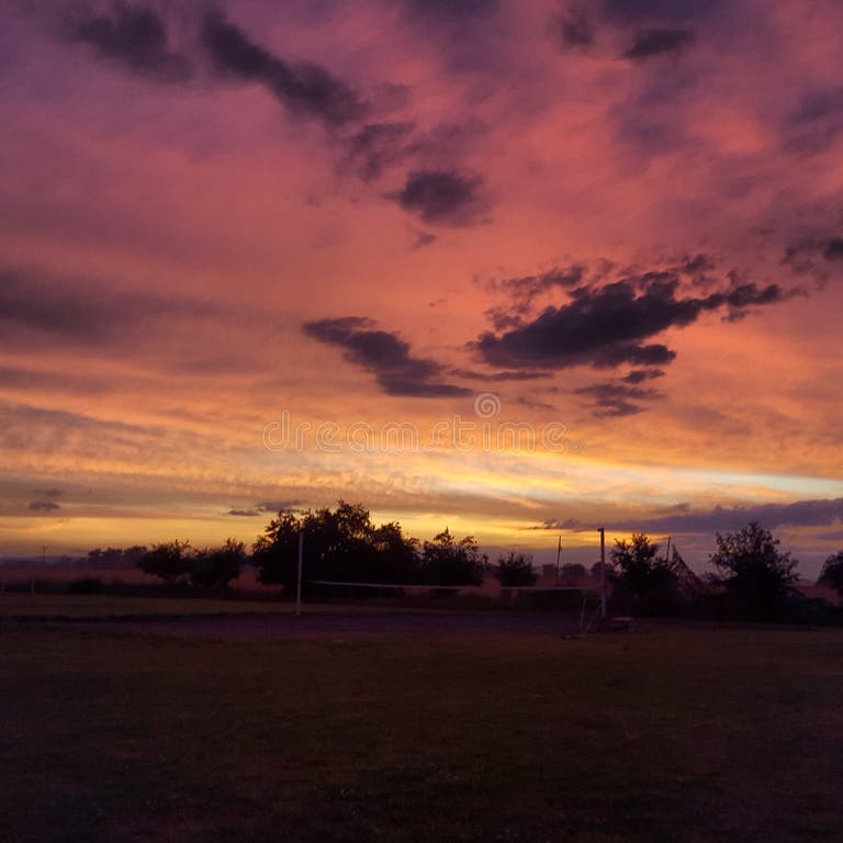 Beautiful sundown. stock image. Image of sundown, cloud - 59685845