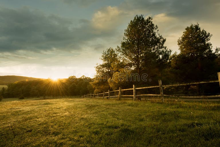 Beautiful Sunrise on the Farm Stock Photo - Image of farm, hills: 34679894