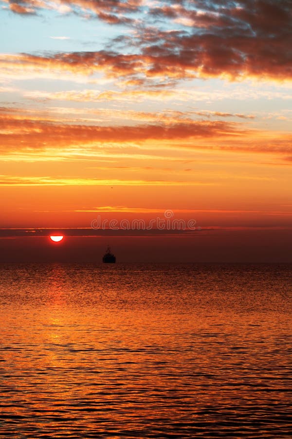 Beautiful Sunrise Over the Horizon Stock Image - Image of color ...