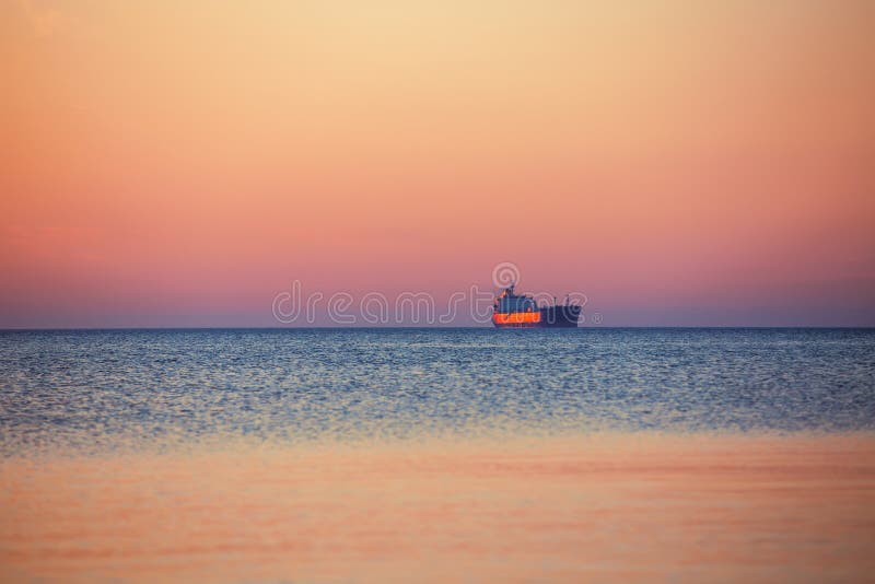 Beautiful sunrise stock image. Image of reflection, boat - 30893331