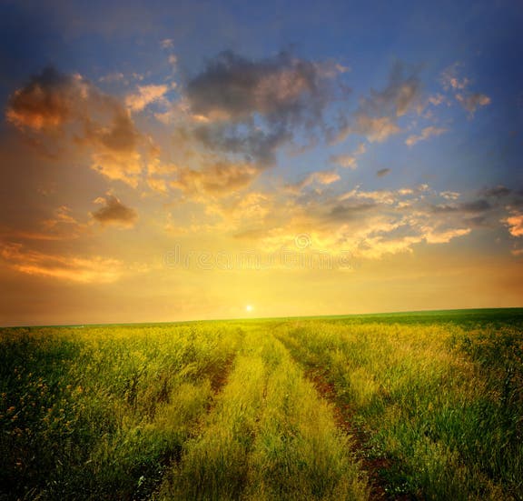 Beautiful sunset stock image. Image of cloudscape, heavens - 26752981