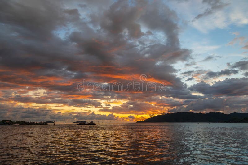 Beautiful Sunset with Dramatic Cloud at Waterfront Kota Kinabalu, Sabah ...