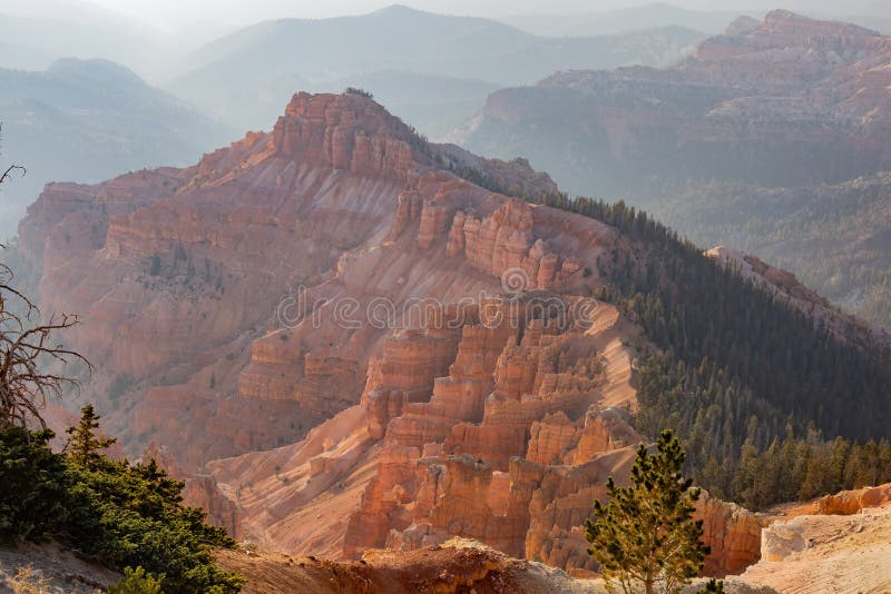 Beautiful Sunset Landscape of the Cedar Breaks from Sunset View ...