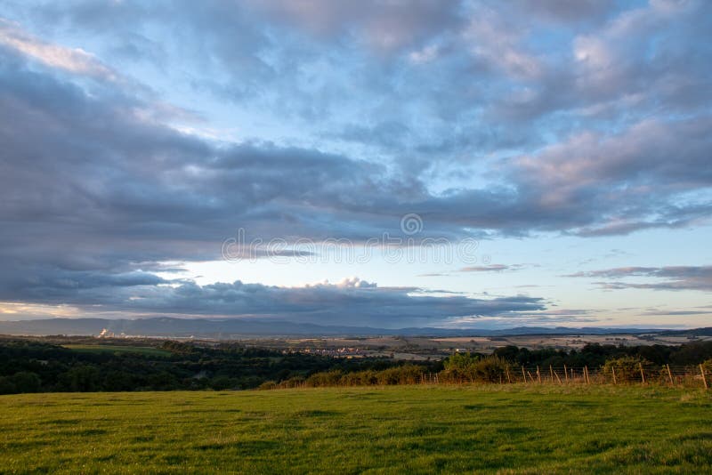 Beautiful Linlithgow Sunset Stock Image - Image of field, cloud: 124258177