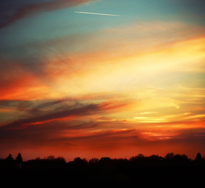 Beautiful Sunset Over the Horizon Stock Photo - Image of skyline ...