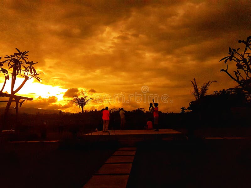 Beautiful Sunset Scenery while Dusk Cloud Editorial Photo - Image of ...