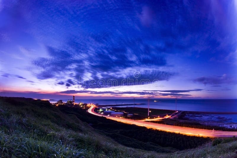 Beautiful Sunset Scenes with Sun Rays Stock Photo - Image of cityscape ...